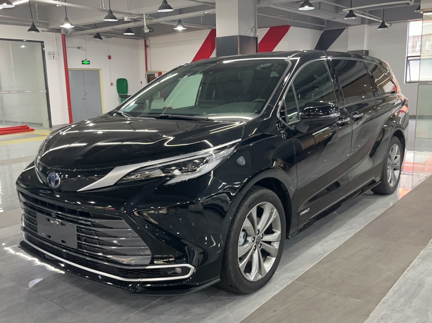 2024 Toyota Sienna Limited - Classic Import - Importadora de carros ...